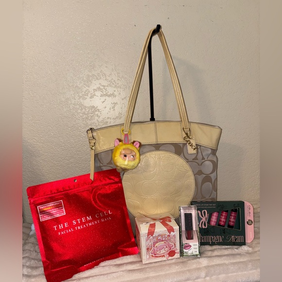 Coach | Bags | Coach Laura Signature Tote Bundle | Poshmark
